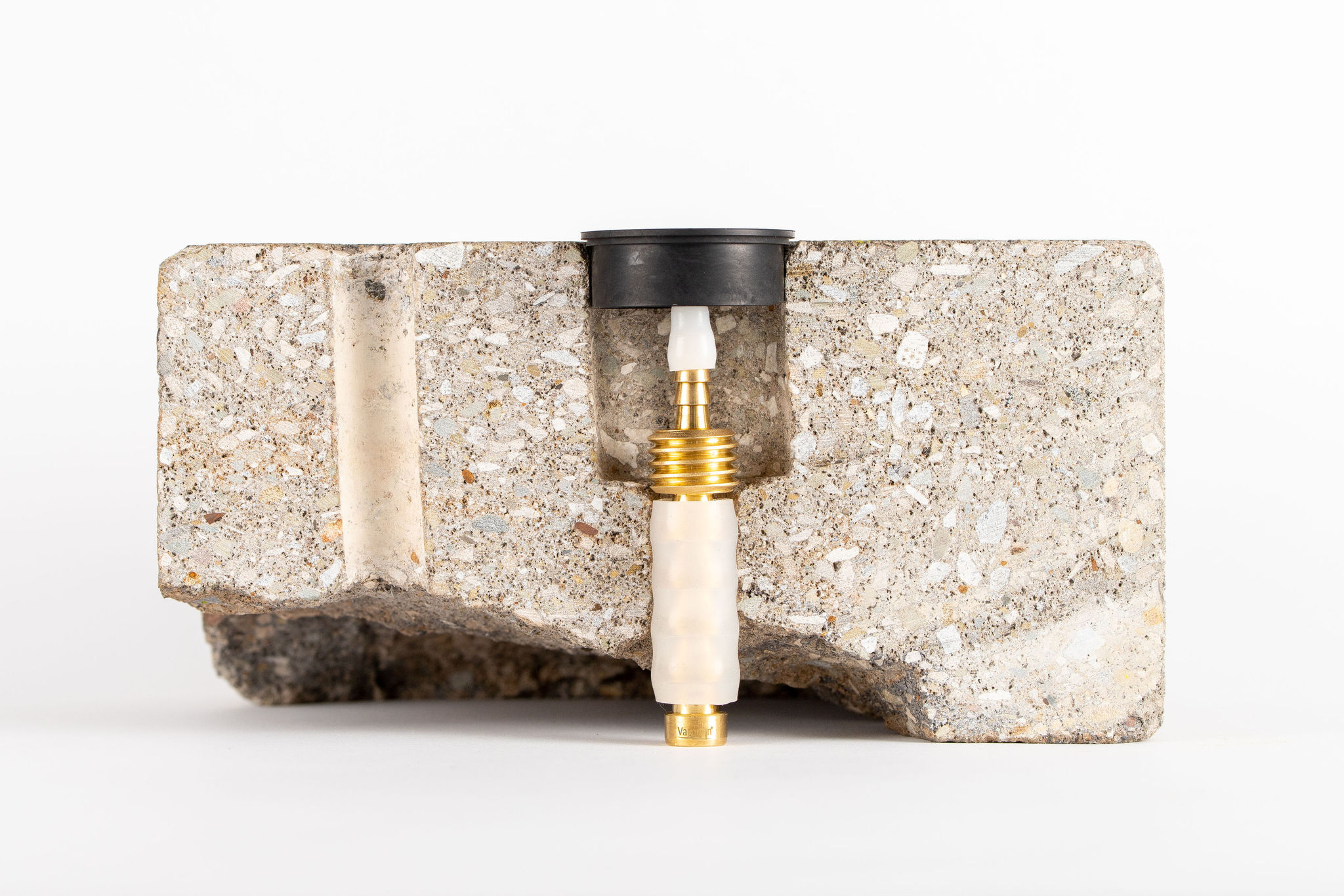 Brass Vapor Pin® for Durable Sampling